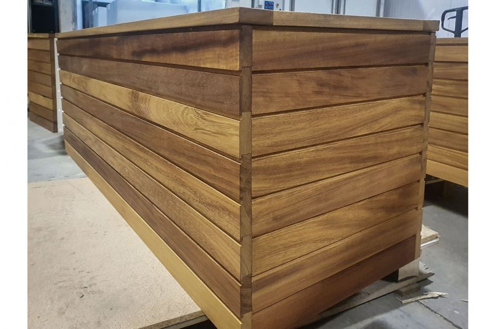 Using timber cladding for large-scale planters | IOTA
