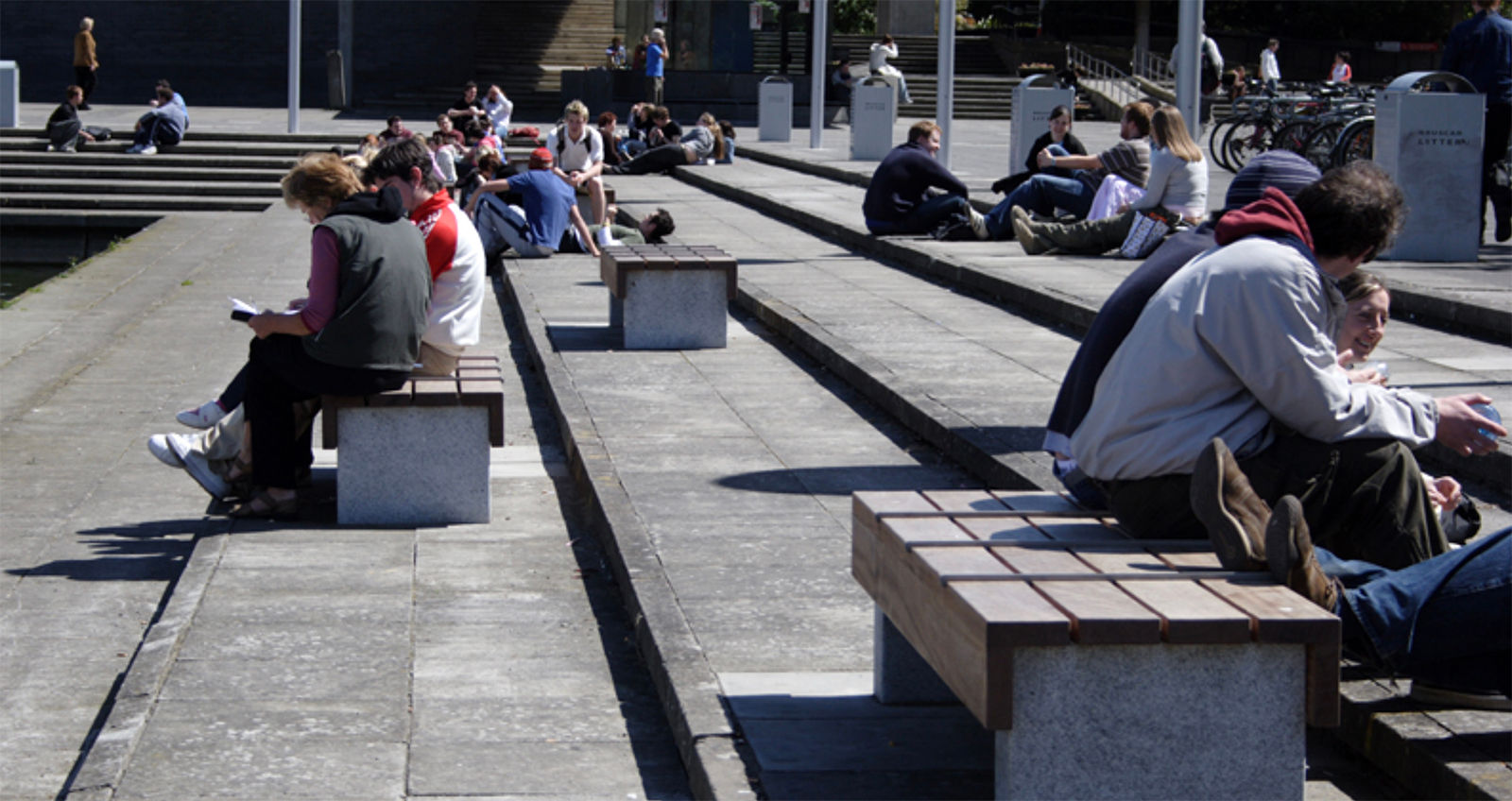 The effects of seating in a public space | Omos