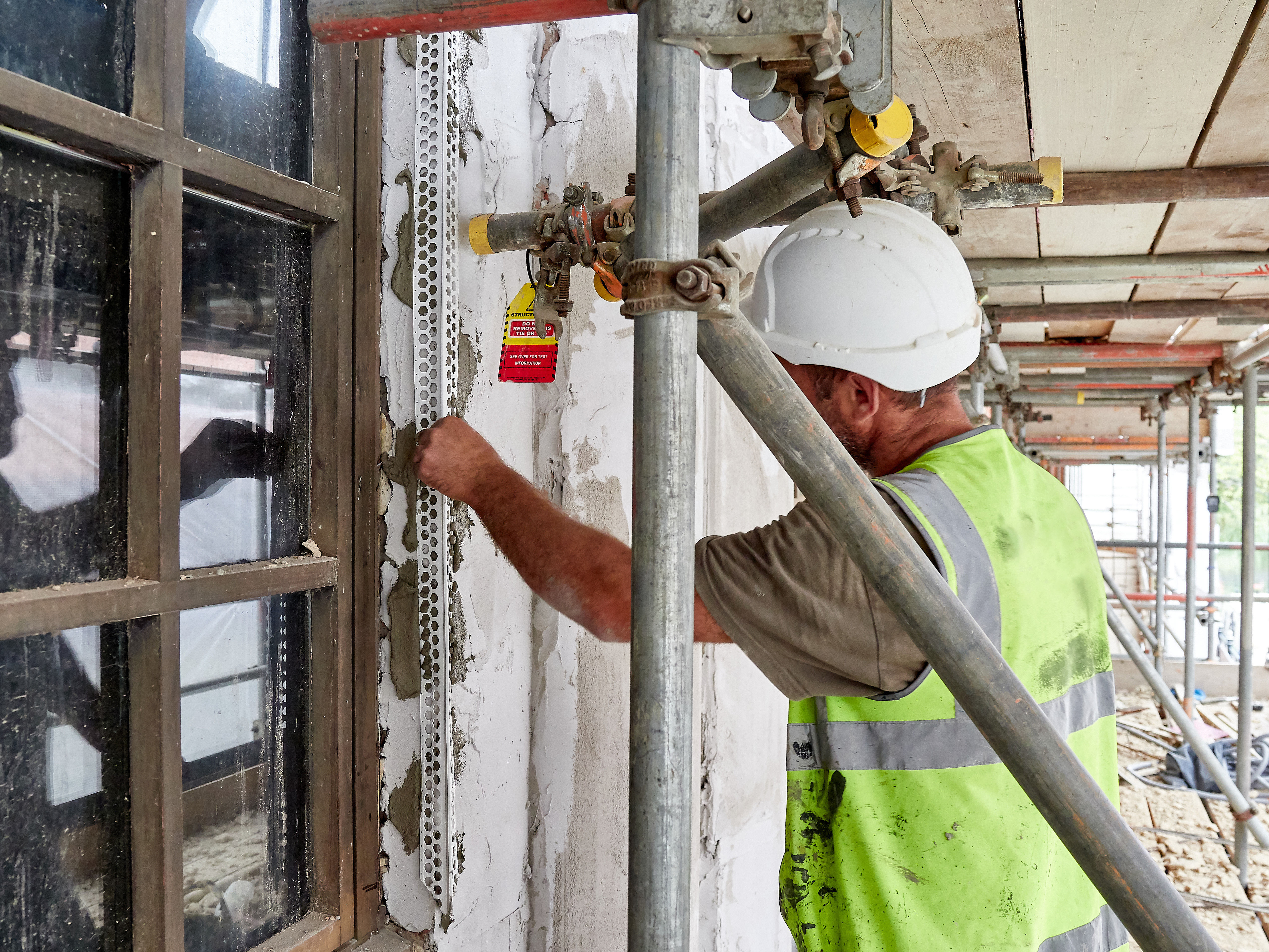 Builders avoid costly remedial work with PVCu render beads | Renderplas