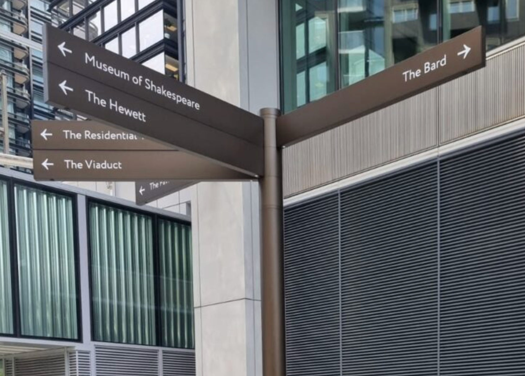 Greener signs: what makes signage sustainable in 2025? | isGroup