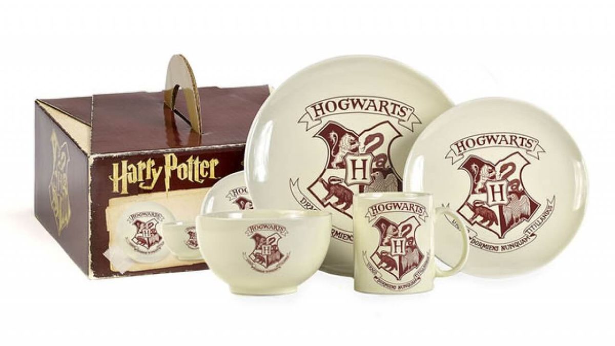 Hogwarts Dinner Set 4 Piece - Harry Potter - POW! The Hero In You