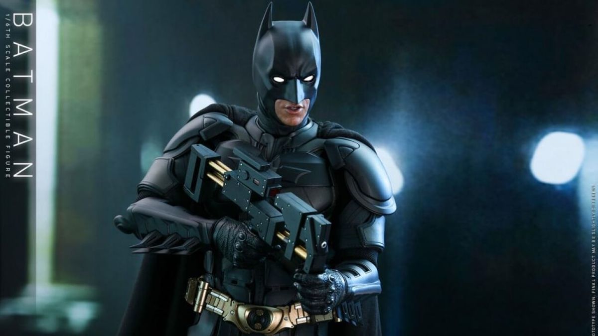 Batman The Dark Knight Rises Batman DX19 1/6 Scale Figure - POW! The ...