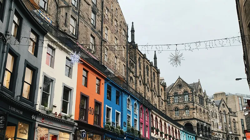 Top 10 Most Beautiful Streets in Edinburgh