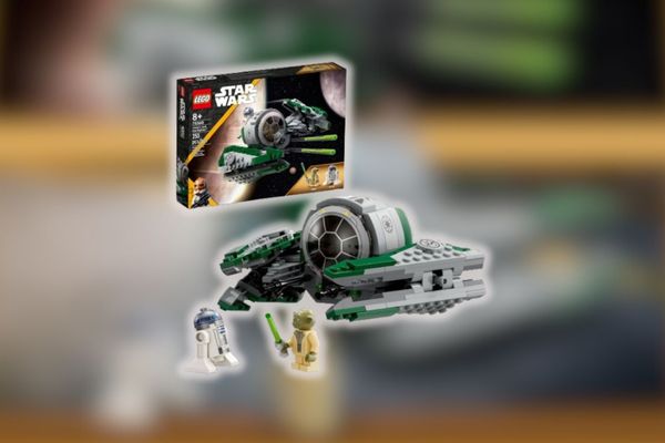 Save Big On Lego Star Wars Yodas Jedi Starfighter Set With A 20 Discount