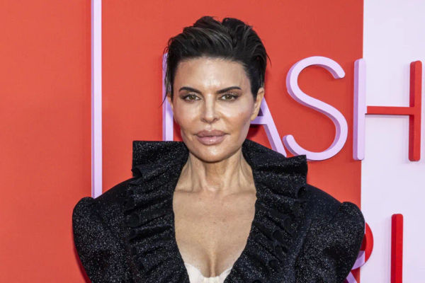 Discover Lisa Rinna's Long-Standing Workout Regimen (Exclusive)