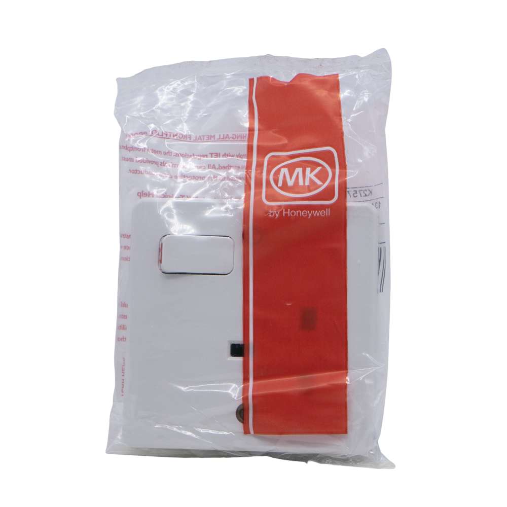 MK Electric White Logic Plus Double Pole Switch Socket 13A, 1 Gang ...
