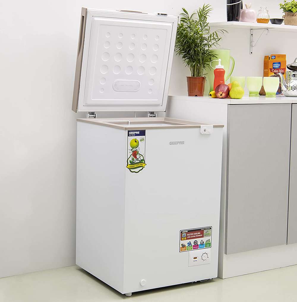 Geepas 120L Chest Freezer, Compact Refrigerator with LED Light ...
