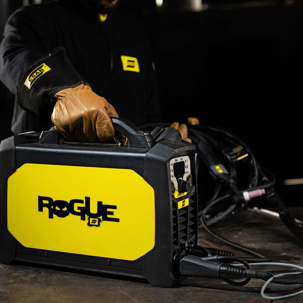 ESAB Rogue ET 200iP Pro (Welding Machine)