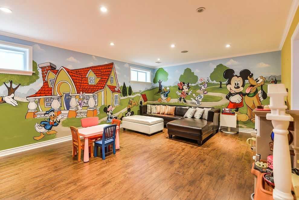 Living Room With Mickey Mouse Decorative Wall Theme #9310 | House ...