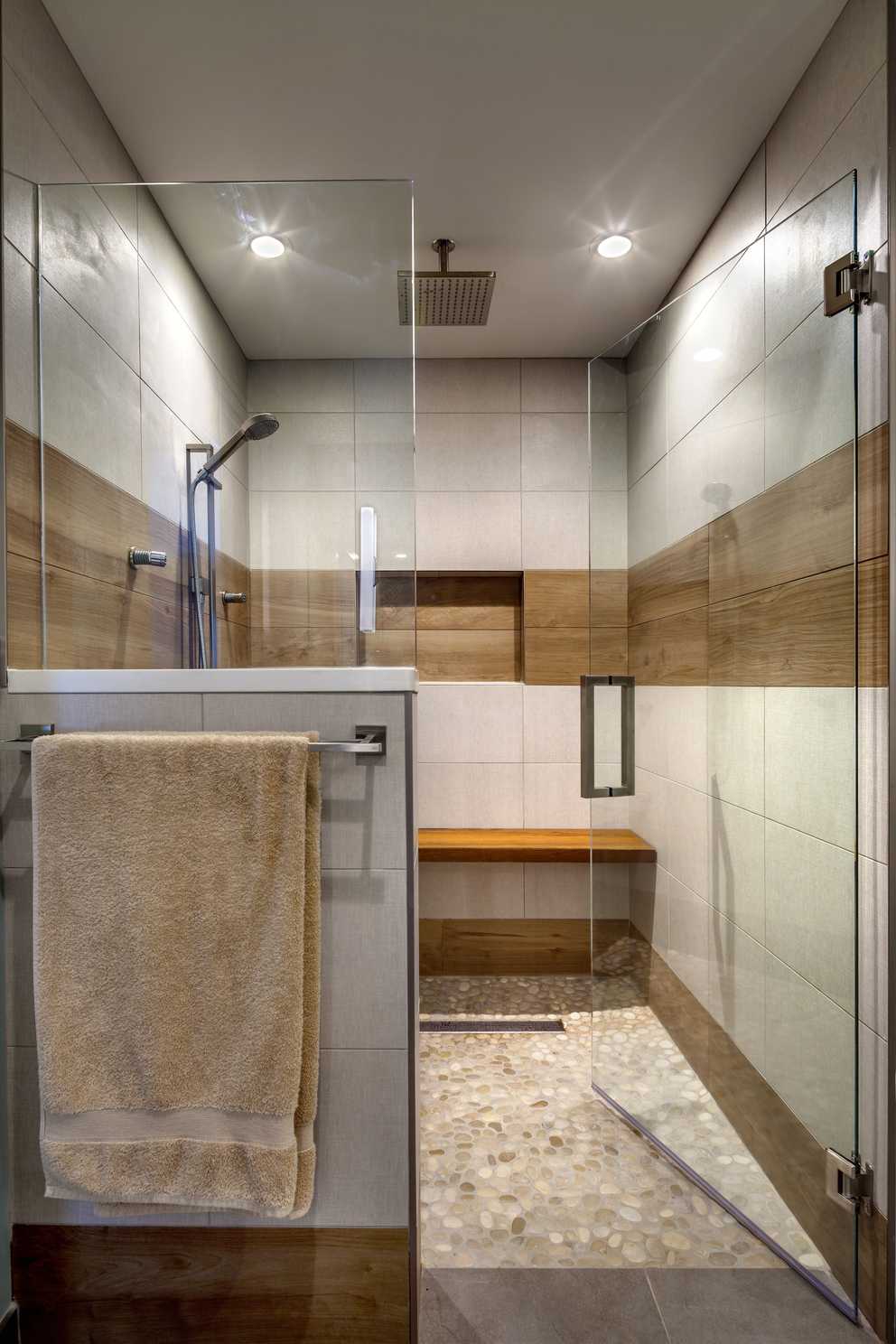 Bathroom: 20+ Walk-in Shower Design Inspiration and Ideas (#2 of 29 Photos)