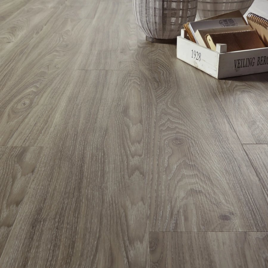 Aspen Oak Silver Vinyl Click SPC 5.5mm - Floor Depot