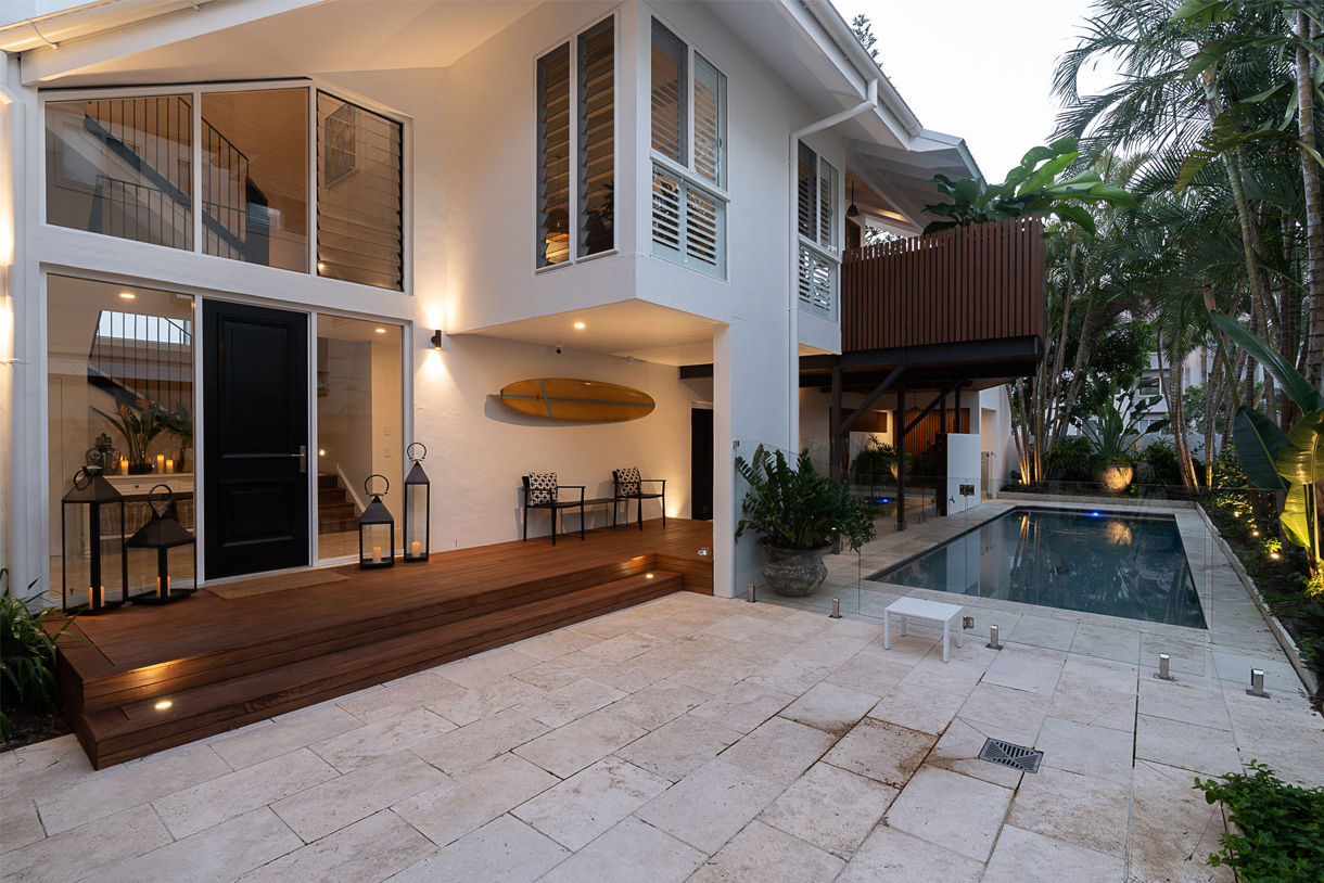 The Mermaid House - Tropical Luxury - The Past Perfect Collection