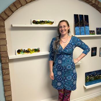 Danielle Barr, Artist | Gallea