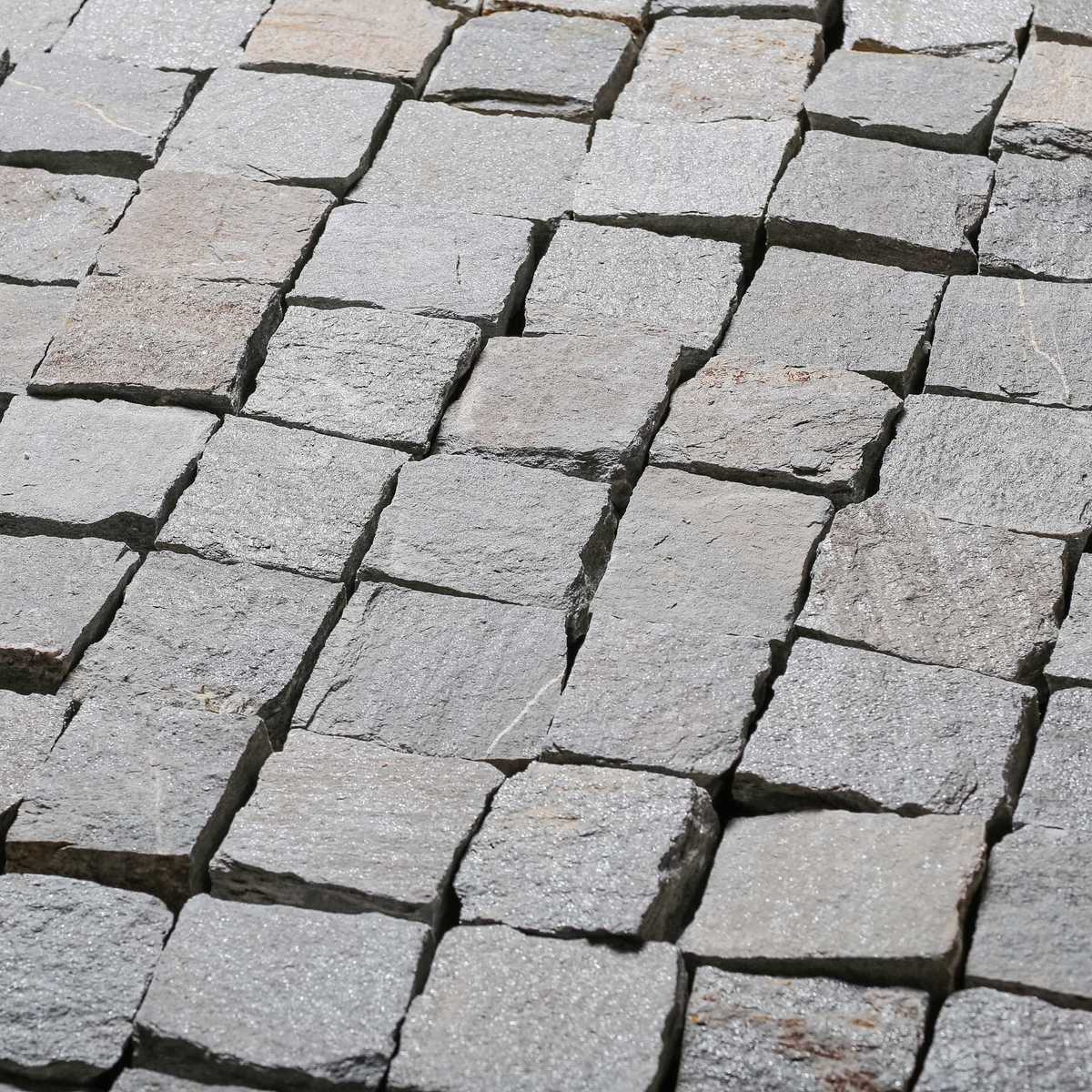 HAMPTON Quartz - Cobblestones - Split | Gather Co