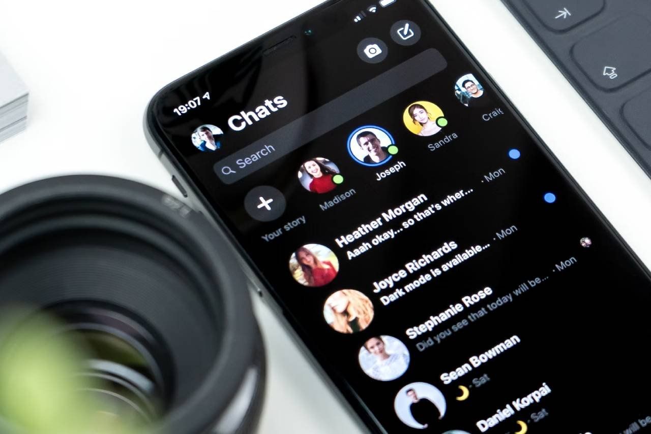 How to Disable or Enable Dark Mode on Facebook - Gadgets Middle East How to Disable or Enable Dark Mode on Facebook - Gadgets Middle East