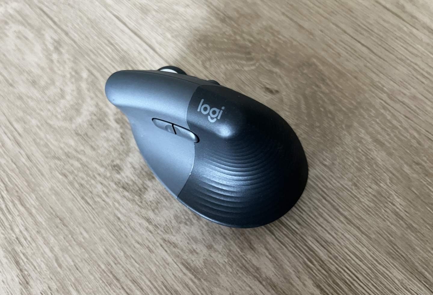 Logitech Lift Review - Gadgets Middle East
