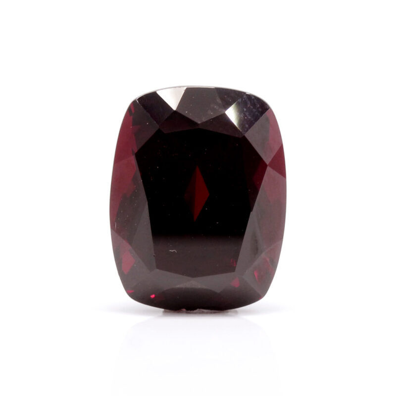 Buy Rhodolite Garnet 7.87 Carat (8.66 Ratti) Online - GemAstro