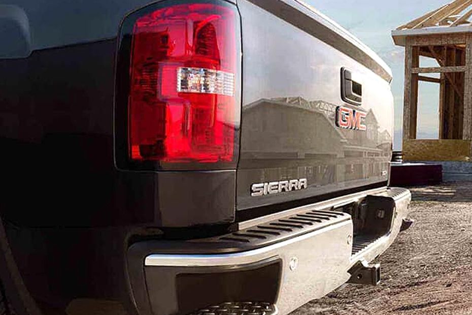 GMC Sierra Price in KSA - Versions, Reviews & Offers