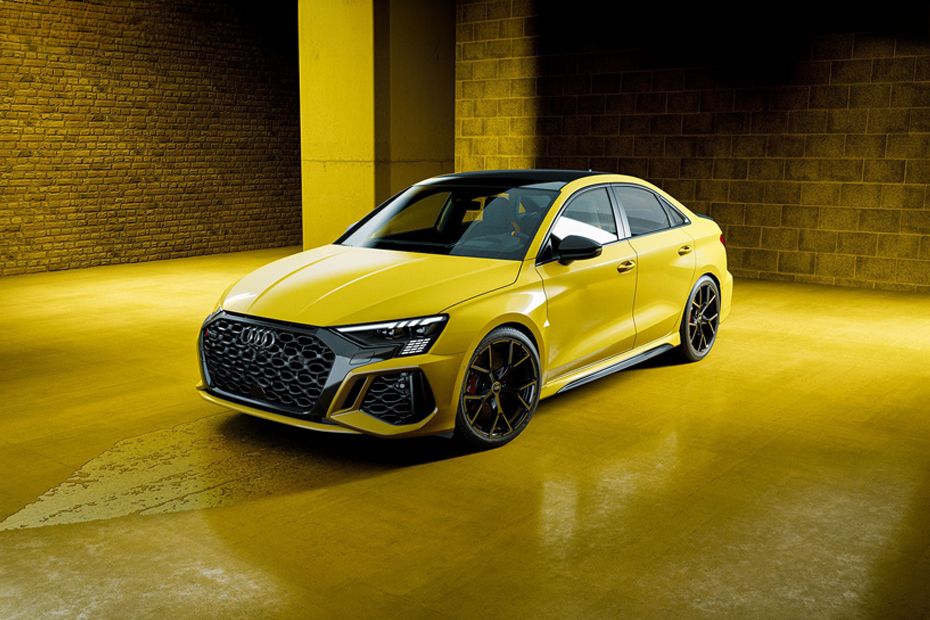 Audi RS3 Price in KSA - Versions, Reviews & Offers