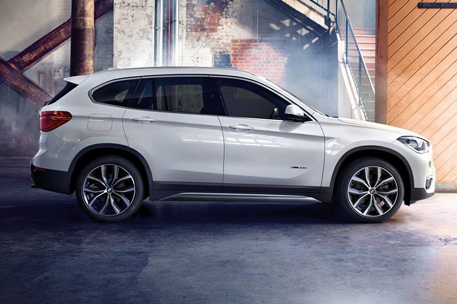 BMW X1 2025 Colors in Saudi Arabia