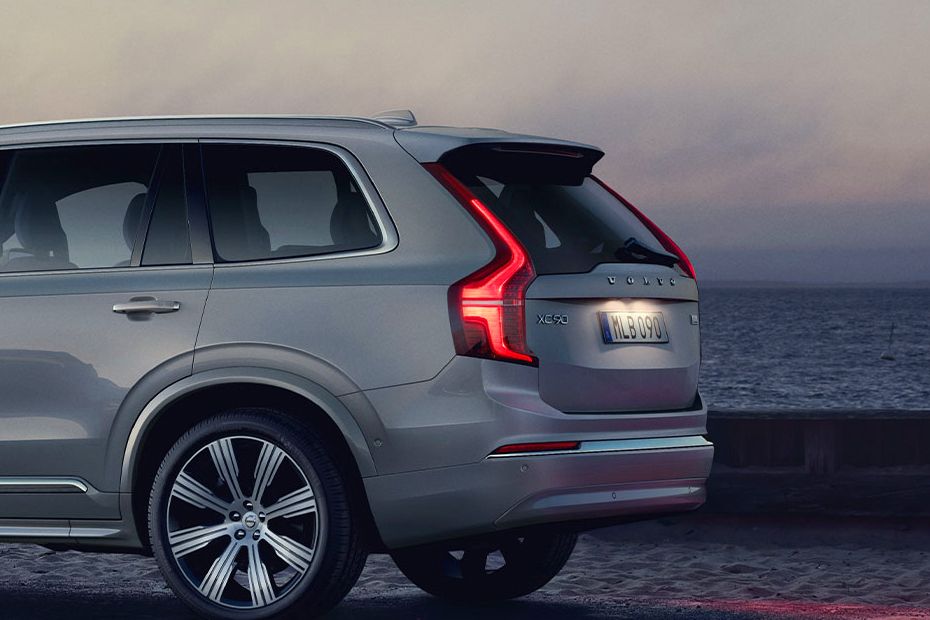 Volvo XC90 2024 Momentum B5 Price, Photos, Spec