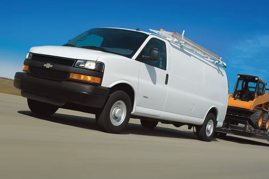 Chevrolet Express 2024 Images - View complete Interior-Exterior ...
