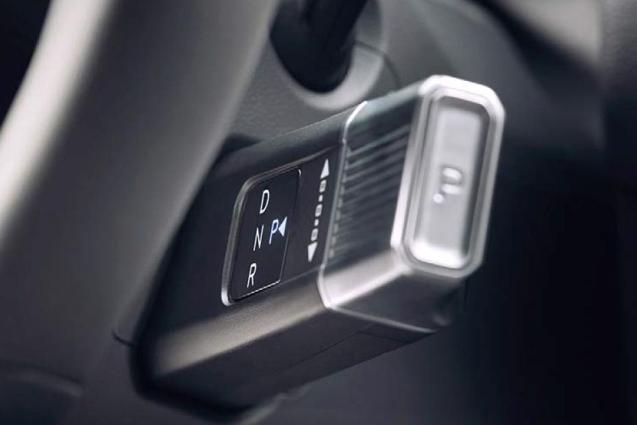 Hyundai Sonata Price in KSA - Versions, Reviews & Offers