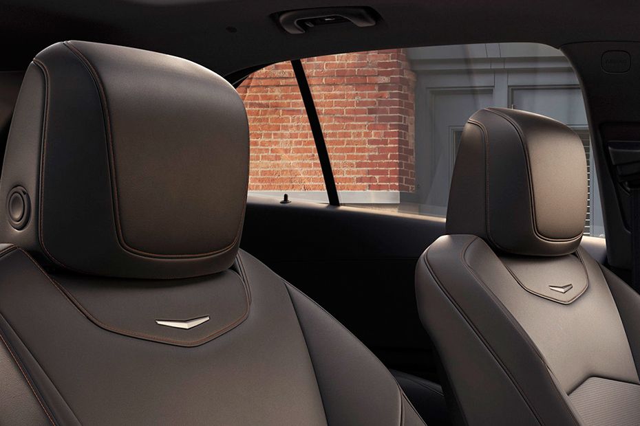 Cadillac XT4 Price in KSA - Versions, Reviews & Offers