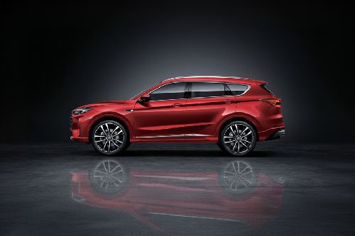 Jetour X70 Plus 2025: A Game-Changing 7-Seater SUV in KSA