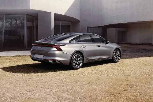 Next-Generation Kia K8 Sedan Introduced with Sleek, EV-Inspired Design