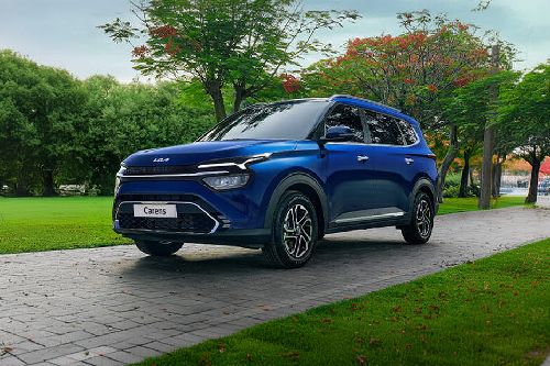 Which is Better? Audi Q3 Sportback or KIA Carens | Full Comparison