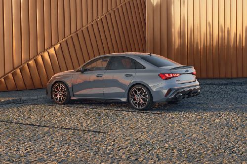 Facelifted Audi RS3 Unveiled, Gets 2.5L Turbocharged Powertrain