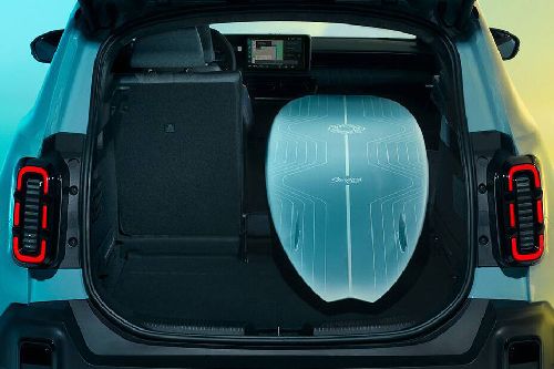 Renault Unveils the Iconic 4 E-Tech