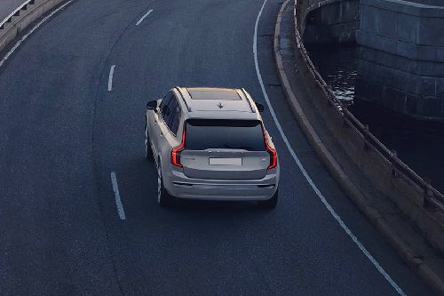 2025 Volvo XC90 Debuts