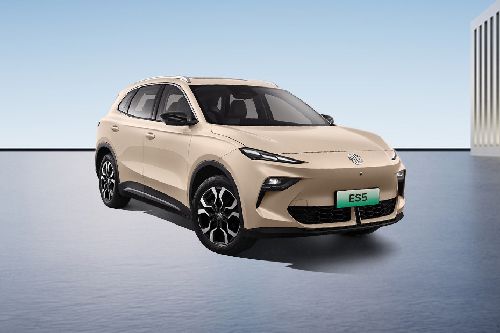 Which is Better? MG ES5 or Toyota Yaris | Full Comparison