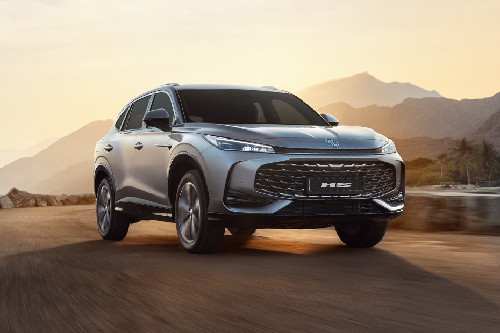 MG to launch its second-generation HS, promising a fusion of modern ...