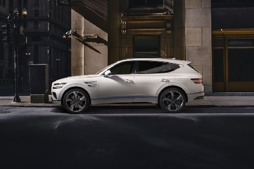 Genesis GV80 Coupe vs MG 5 2025