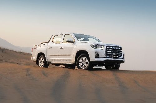 Isuzu D-Max 2025 Images - View complete Interior-Exterior Pictures
