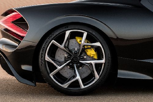 Bugatti Mistral 2025 Color Options Available in Saudi Arabia