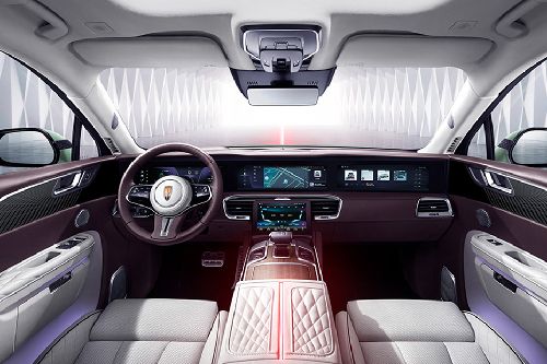 Altawkilat Premium Unveils Luxurious Hongqi Lineup at Jeddah Motor Show