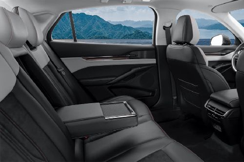 2025 Ford Taurus Hybrid Launched