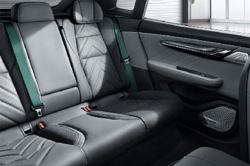 Wallan Trading & ZEEKR Open First EV Showroom in Riyadh