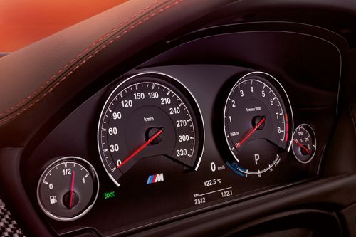 BMW M4 CS with 550 Horsepower Debuts