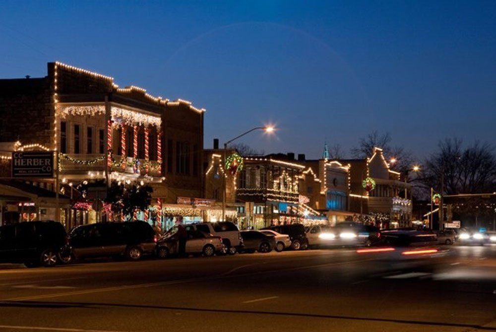 Jolly Trolley Holiday Experience - Fredericksburg Tours