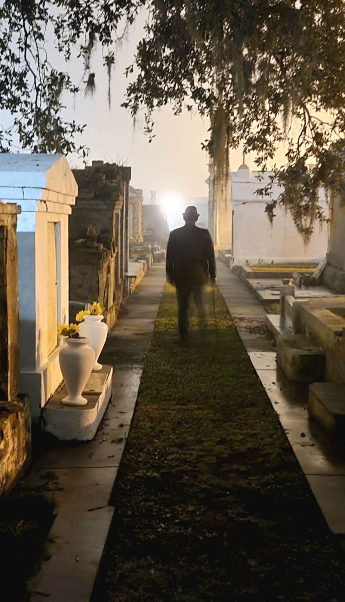 Haunted Cemetery Bus Tour (Exclusive Access to the Cemetery) - Tour Orleans