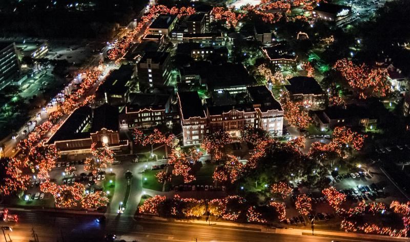 San Antonio Santa’s Flight Helicopter Tour - Alamo Helicopter Tours