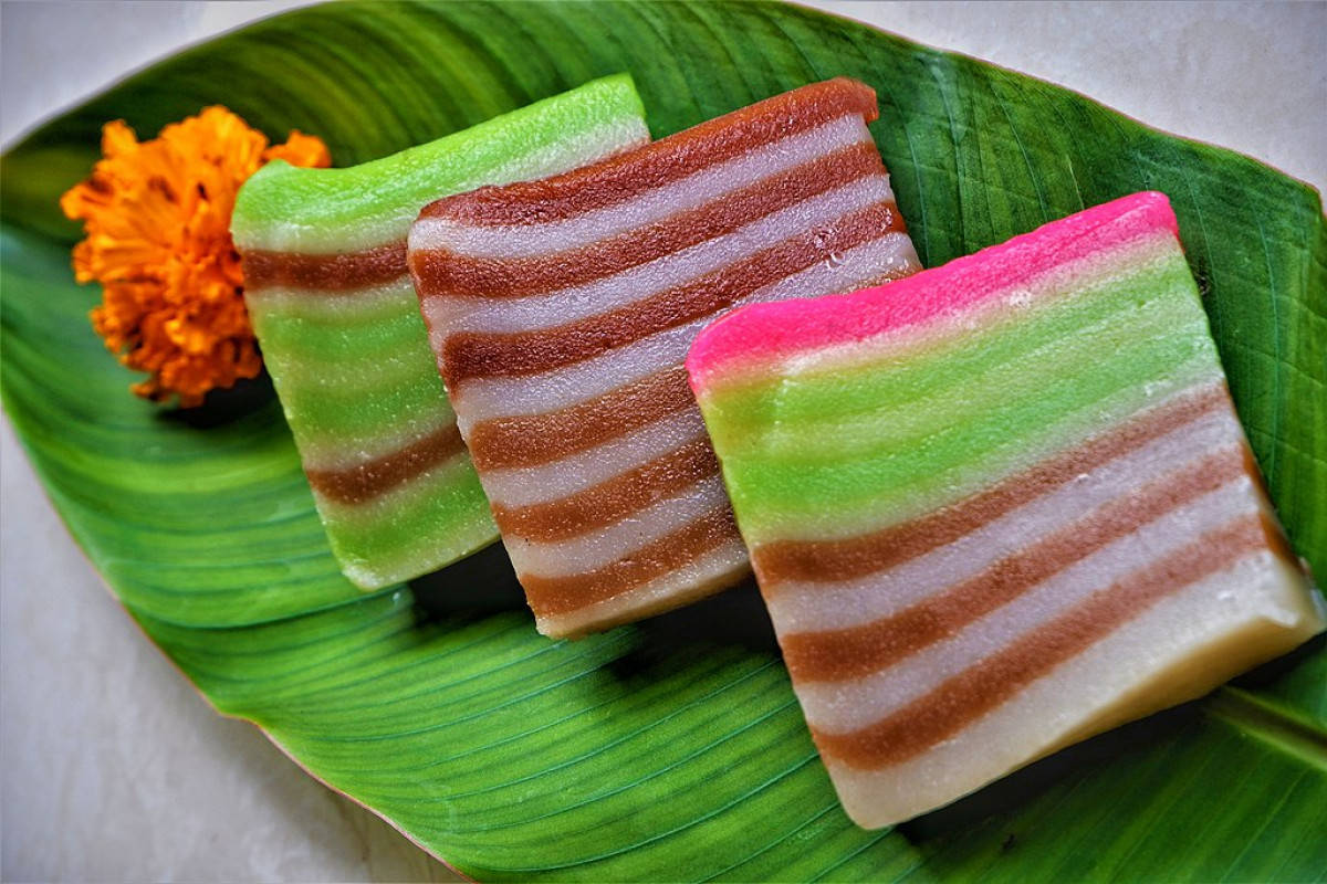 Kue Pepe, Kue Berlapis Warna-Warni dari Betawi