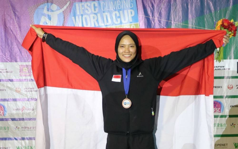 Aries Susanti Rahayu, u201cSpiderwomanu201d Muda Kebanggaan Indonesia