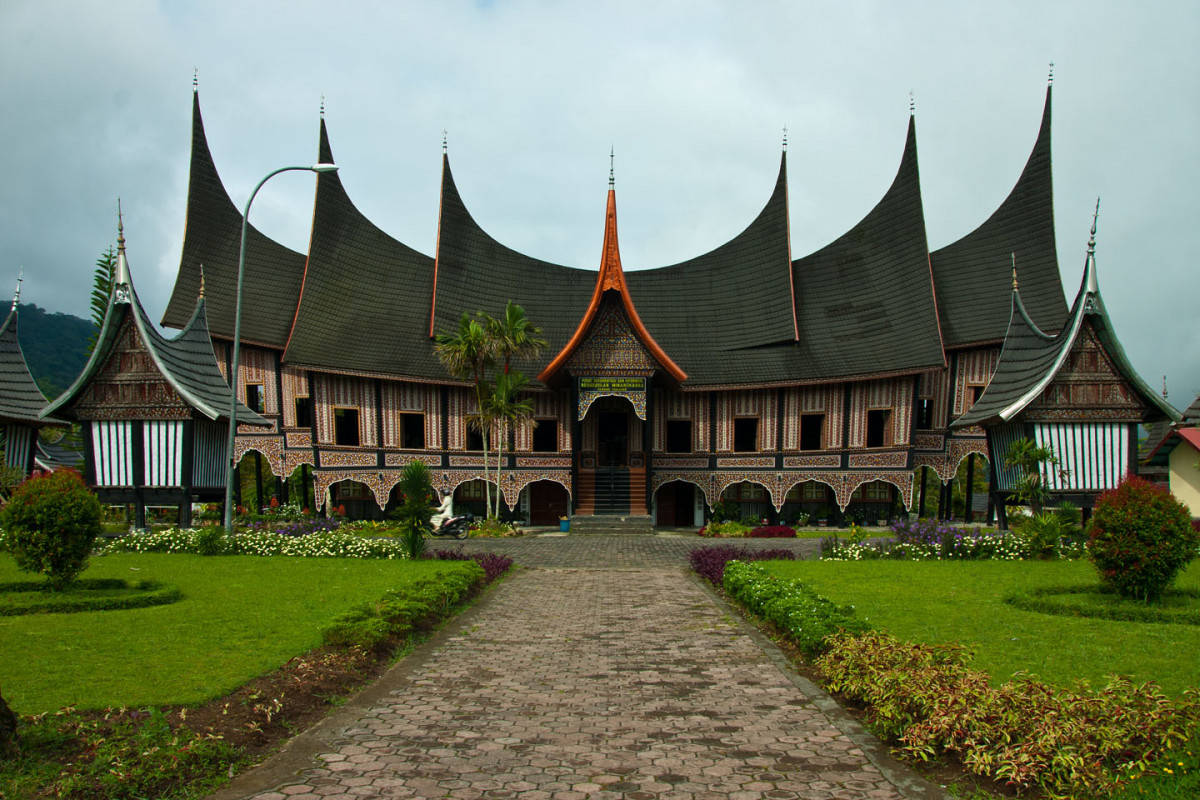 Peran Bundo Kanduang, Penjaga 'Harta Pusaka' dalam Masyarakat Minangkabau