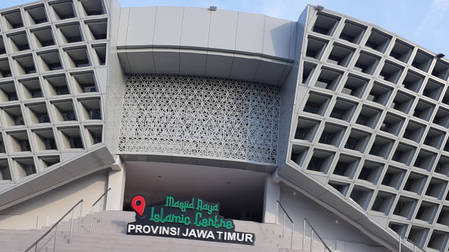 Masjid Raya Islamic Center Surabaya, Bentuk Persahabatan Jawa Timur ...